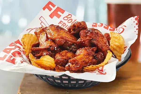 Red Robin Banzai Saucy Bone-In Wings